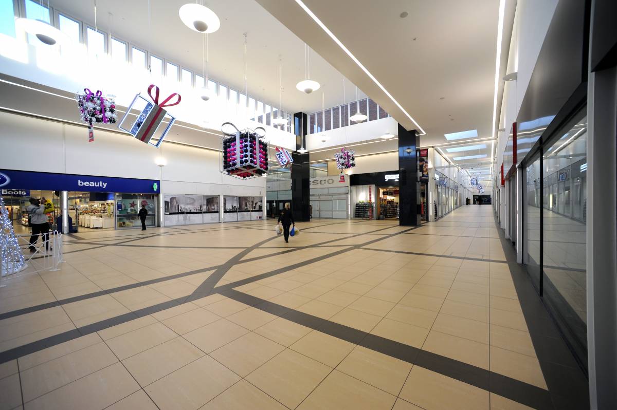 Queens Square Shopping Centre | A & H Construction